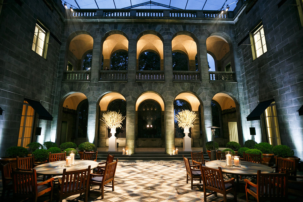 VIP Concept Store in Milan - Luxury RetailLuxury Retail