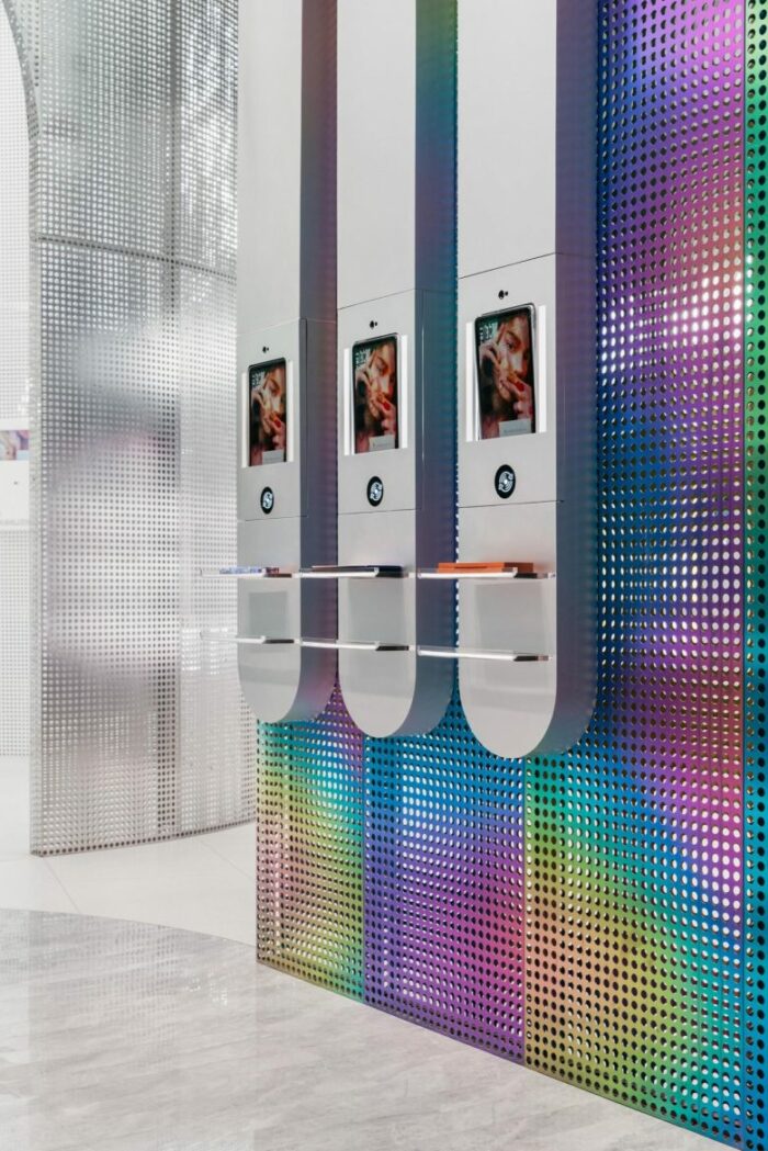 Storeage Design 218sq-m New B+Tube flagship storeLuxury Retail