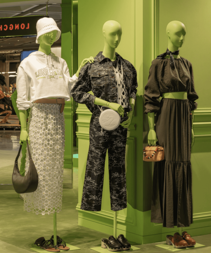 Longchamp Green Pop-Up SpaceLuxury Retail