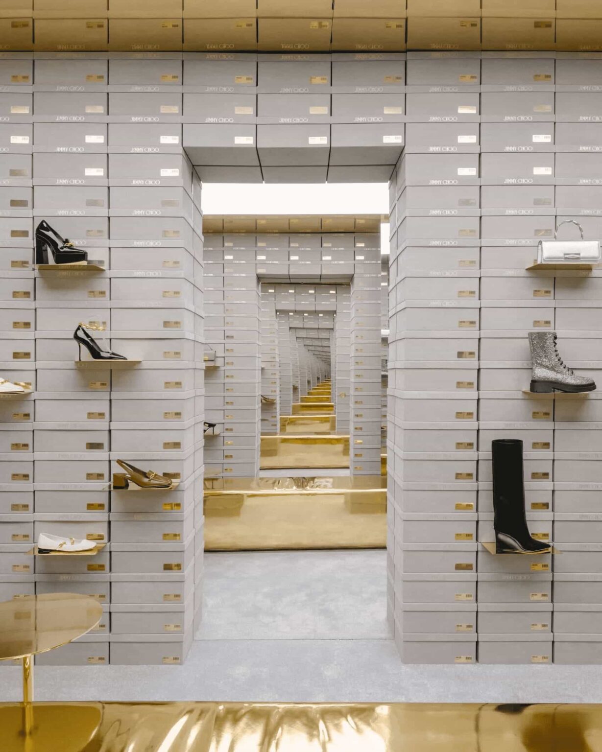 Jimmy Choo unveils an exclusive Paris Pop-upLuxury Retail